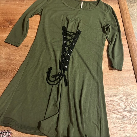 Poof! | Dresses | Three Quarter Corset Style Mini Dress | Poshmark